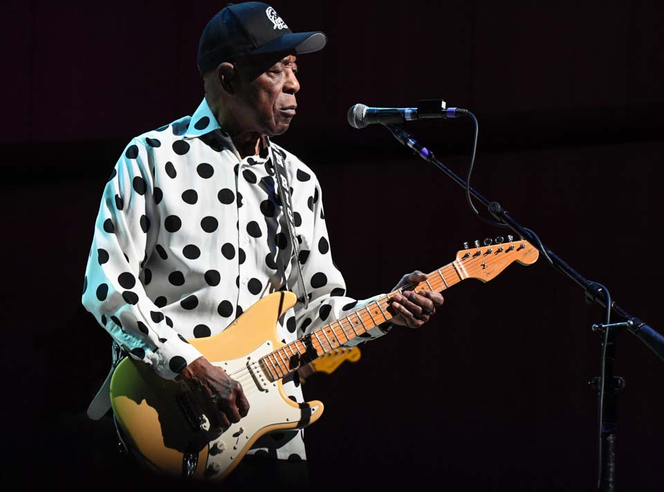 Buddy Guy Sings the Blues - The Review Junkie