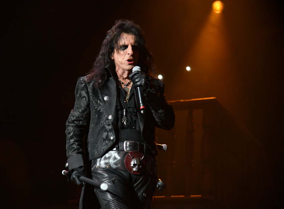 Rob Zombie & Alice Cooper's Freaks On Parade Tour - The Review Junkie
