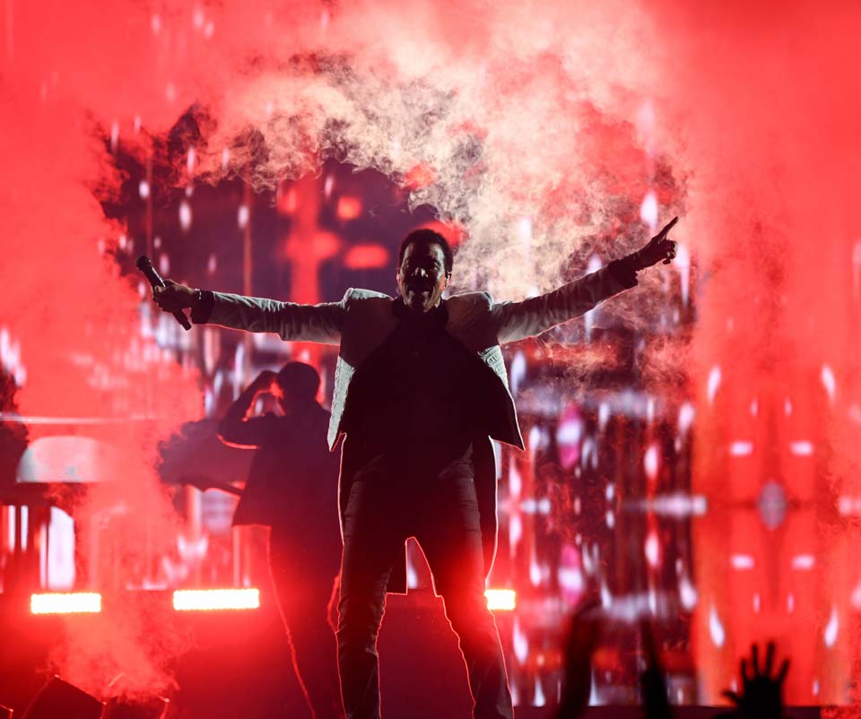 Lionel Richie with Earth, Wind & Fire - The Review Junkie