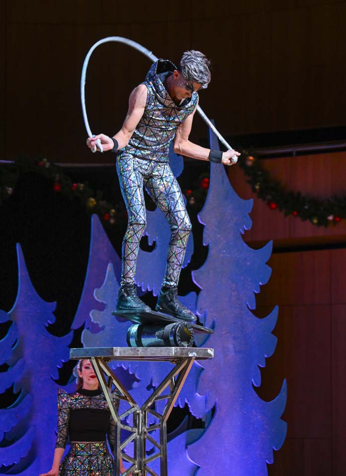 Cirque Musica: Holiday Wonderland 2024 - The Review Junkie