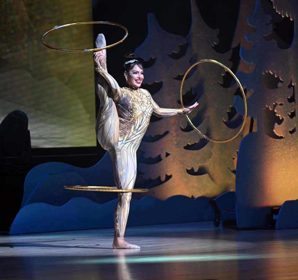 Cirque Musica: Holiday Wonderland 2024 - The Review Junkie